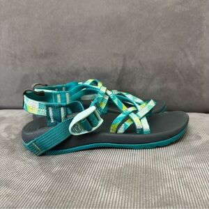 Chaco | Shoes | Chaco Girls Z Cloud X Sports Sandals Blue Geometric ...